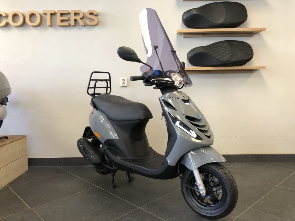 Piaggio Zip SP IGET 4T 3V Euro 5 Specialpaint Nardo Grey - Perry ...