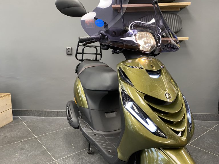 Piaggio Zip SP IGET 4T 3V Euro 5 Specialpaint Olive Green - Perry ...