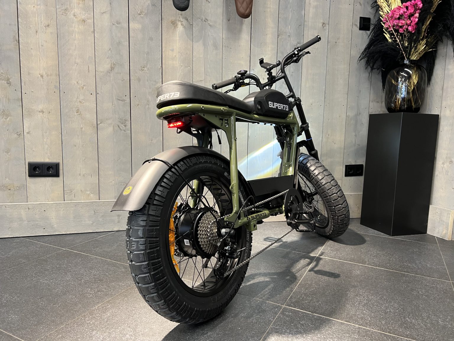 SUPER73 S2 E-BIKE FATBIKE SUPER 73 ELEKTRISCH FLANNEL GREEN - Perry ...