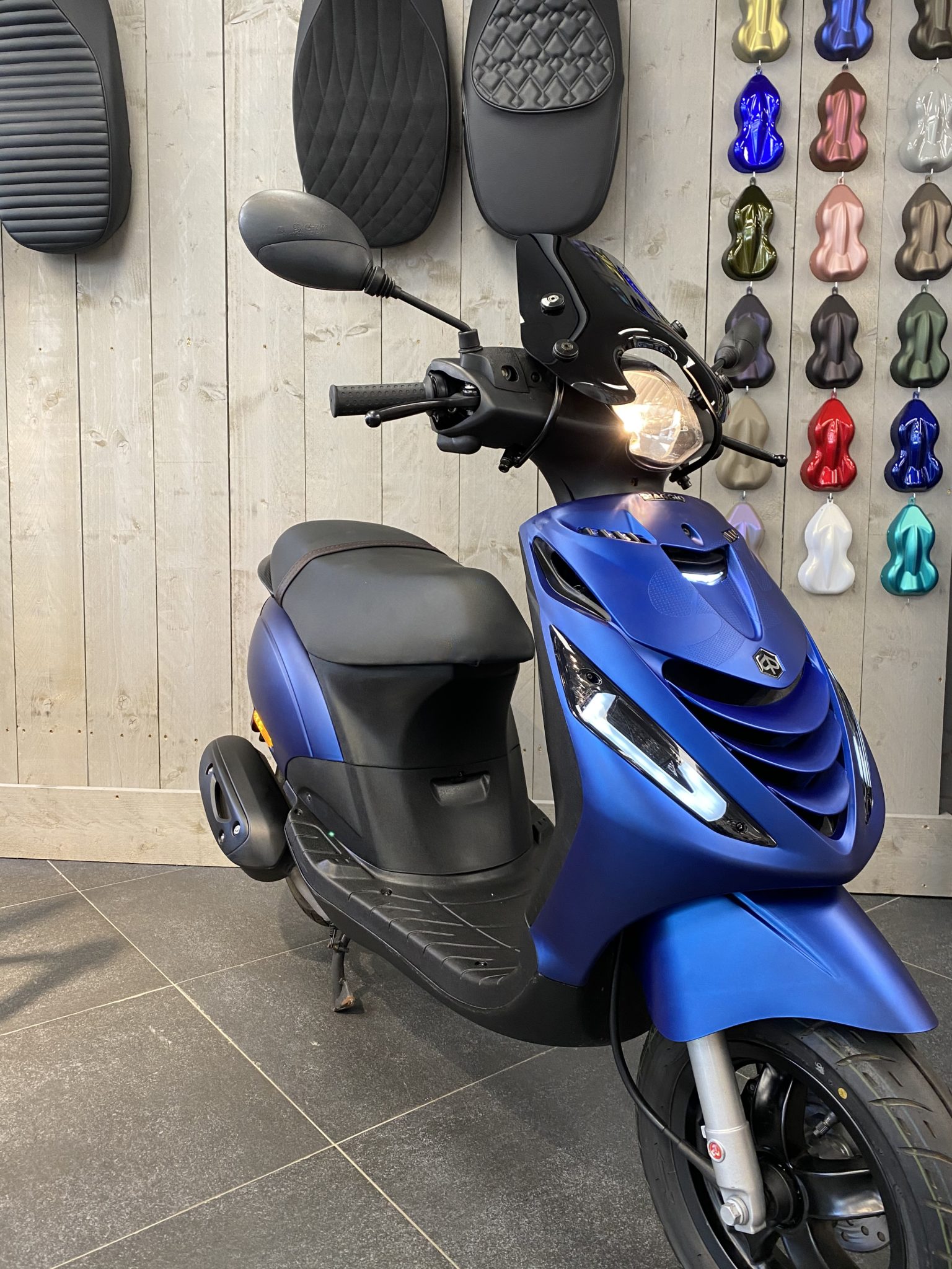 Piaggio Zip SP IGET 4T 3V Euro 5 Specialpaint BMW M45 Blue - Perry ...